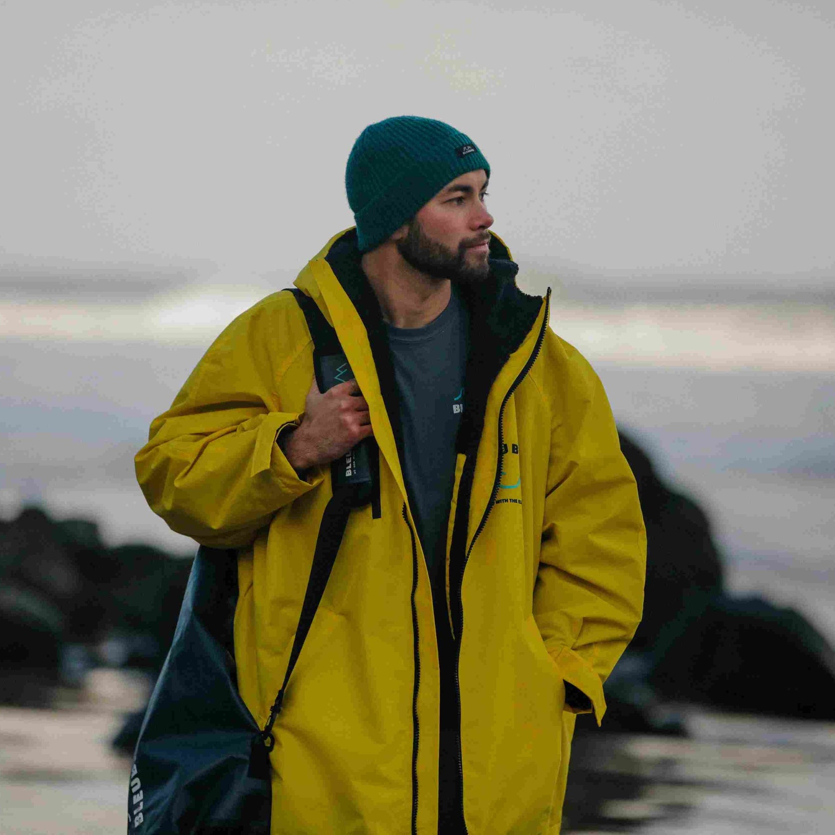 Outdoor Changing Robe – Bleubird